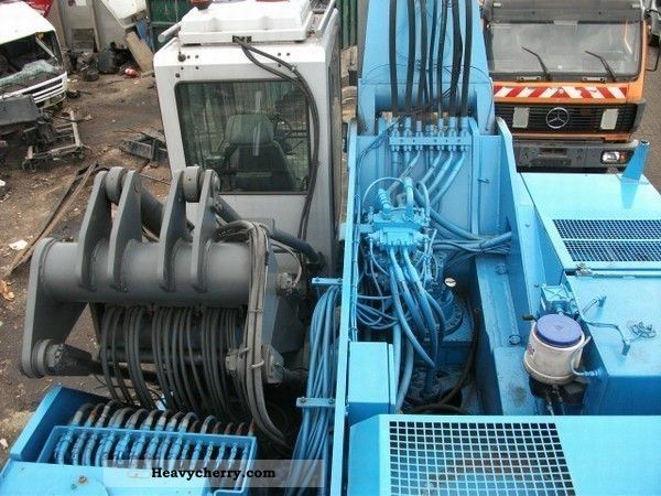 Fuchs Mhl 360 Material Handler 1999 Other Construction Vehicles Photo
